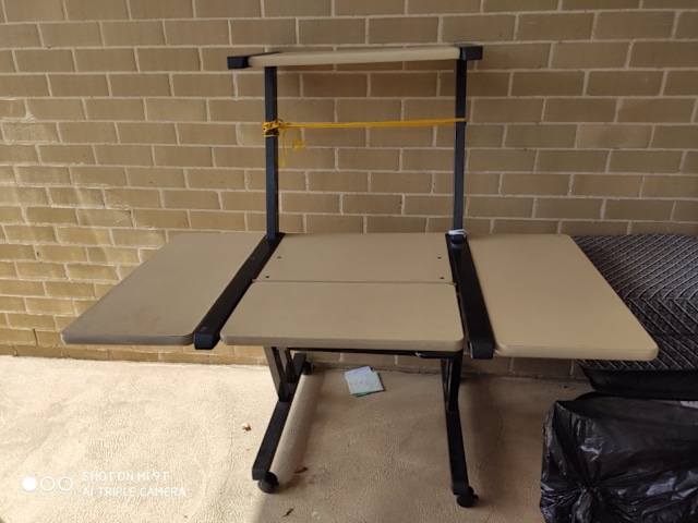 Computer desk - Desks in Strathfield NSW | Gumtree Australia