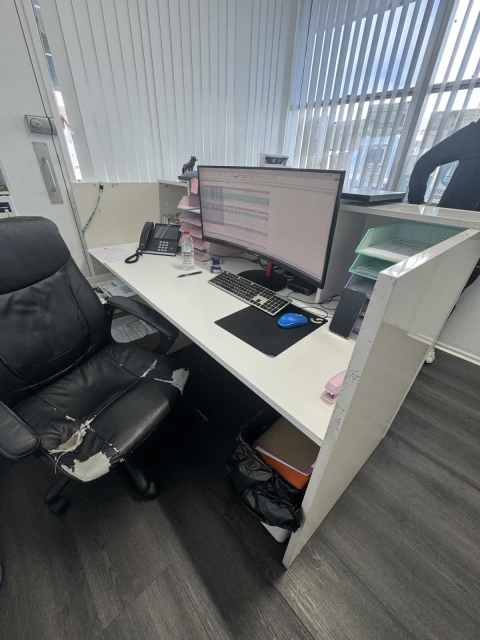 Quality reception desk - Desks in Fairfield East NSW | Gumtree Australia