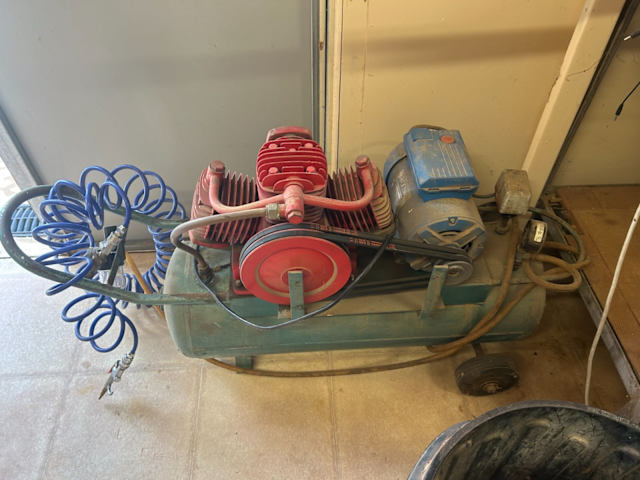 Clisby Compressor and Tools Package - Power Tools in Munno Para West SA ...
