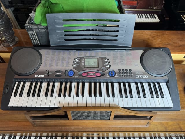 🎹 Casio Electric Piano Keyboard / Great sounds / With music Stand ...