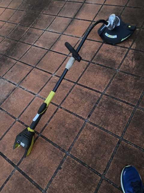 Ryobi 36v whipper snipper line trimmer - Lawn Mowers in McDowall QLD ...
