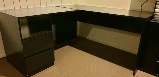 Corner Computer Desk - Desks in Ormeau QLD | Gumtree Australia