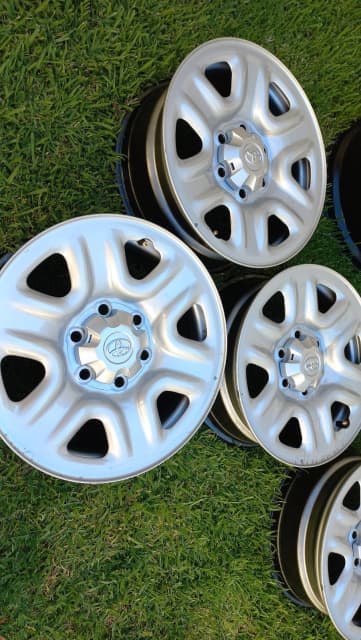 Toyota Landcruiser 17 inch steel wheels ( NEW ) (grab a extra spare ...
