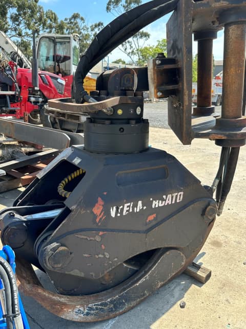 Log Grapple & 360-deg. Rotating Head | Miscellaneous Goods | Gumtree ...