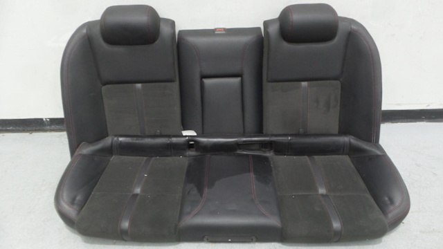 2014 HOLDEN VF COMMODORE 3.6L AUTO PETROL SEDAN REAR SEATS | Auto Body ...