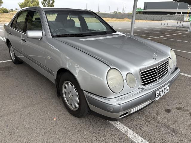 1998 MERCEDES-BENZ E240 CLASSIC W210 5 SP AUTOMATIC 4D SEDAN | Cars ...