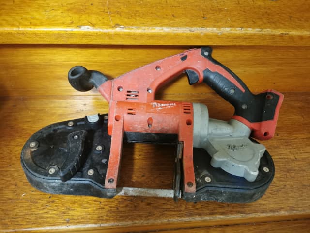 Milwaukee 2629-20 18V M18 82.6mm portable cordless Band Saw (Tool Only ...