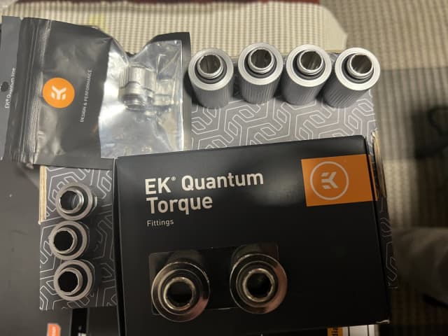 EKWB Fittings | x2 Quantum Torque x4 Satin Torque x4 Satin Extenders ...