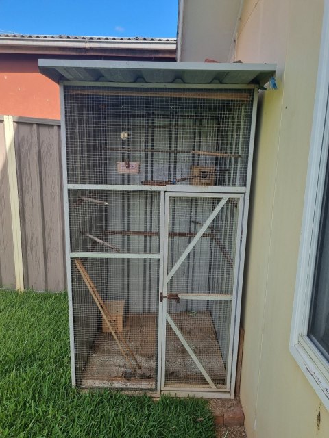 Aviary plus 2 breeding boxes | Birds | Gumtree Australia Blacktown Area ...