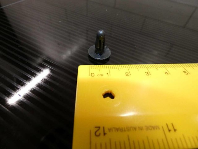 NOS BLACK INTERIOR TRIM PLUG HOLDEN FORD SMALL TEXTURED HEAD | Auto ...