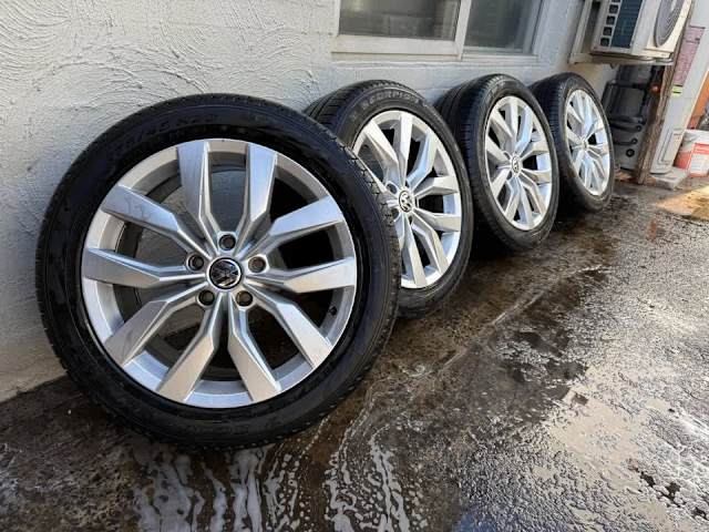 Volkswagen Touareg 20 Inch Alloy Wheels with Pirelli Tyres *Delivery ...