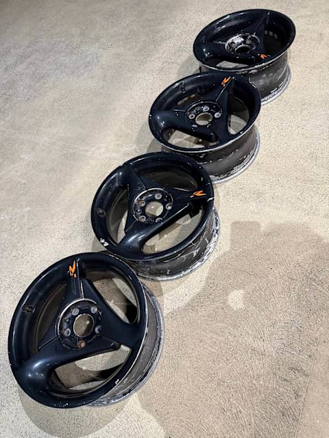 HSV GTSR vs 17 “ tri spoke rims | Wheels, Tyres & Rims | Gumtree ...