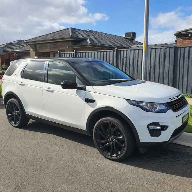 2019 Land Rover discover sport HSE. Black pack and panoramic roof ...