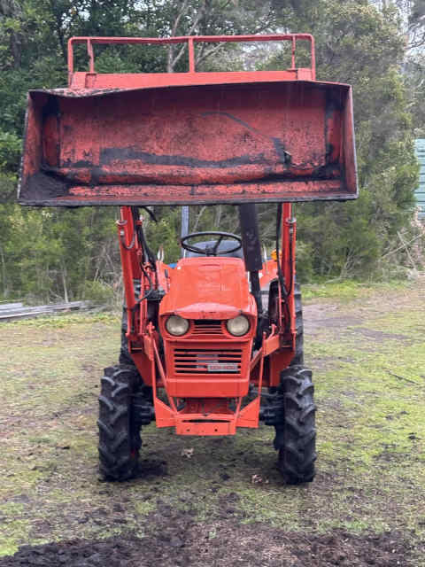 Kubota 15 hp tractor with bucket | Farming Equipment | Gumtree ...