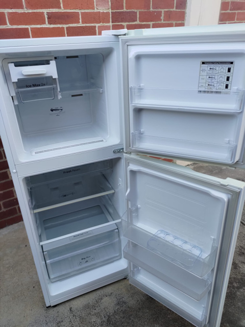 SAMSUNG FRIDGE WHITE - Fridges & Freezers in Oakleigh VIC | Gumtree ...