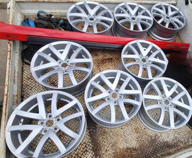 19 Genuine HSV Spare Rims VE R8 Clubsport | Wheels, Tyres & Rims ...