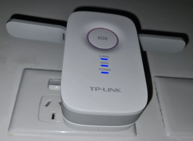 TP-Link AC1200 RE350 Dual Band Wi-Fi Range Extender WiFi FREE POST ...