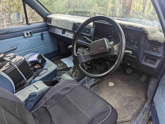 4 Runner. 1986 TOYOTA HILUX SR5 5 SP MANUAL X CAB P/UP, 2 seats YN57 ...