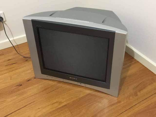 Sony Trinitron 21 inch CRT TV for retro gaming - TVs in Newcastle NSW ...