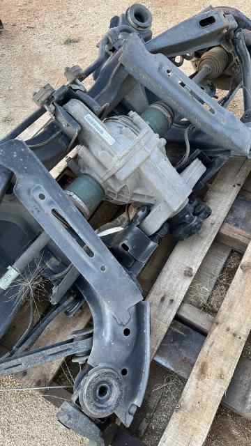 VE commodore v8 full rear end and diff | Engine, Engine Parts ...