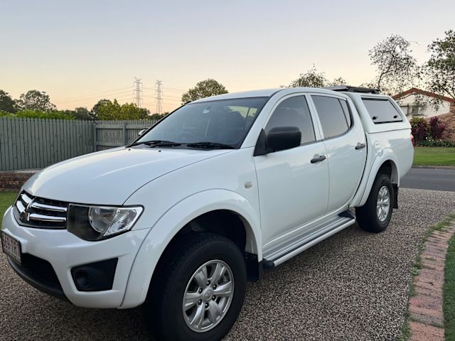 2013 MITSUBISHI TRITON GLX (4x4) 4 SP AUTOMATIC 4x4 DOUBLE C/CHAS ...
