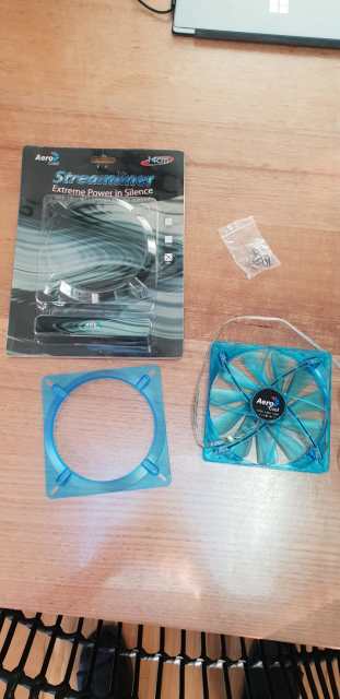 Aero Cool 14cm Streamliner Computer Fan With 12cm -14 cm adaptor ...