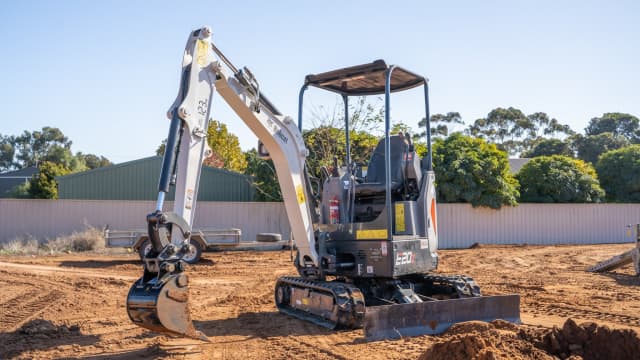 2ton Excavator/ Digger Hire $260 | Landscaping & Gardening | Gumtree ...