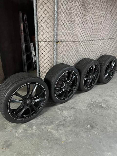 Pirelli Scorpion All Seasons Tyres 22 | Wheels, Tyres & Rims | Gumtree ...