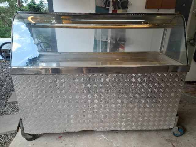 ROBAND DISPLAY FRIDGE ON WHEELS. - Fridges & Freezers in Nambour QLD ...