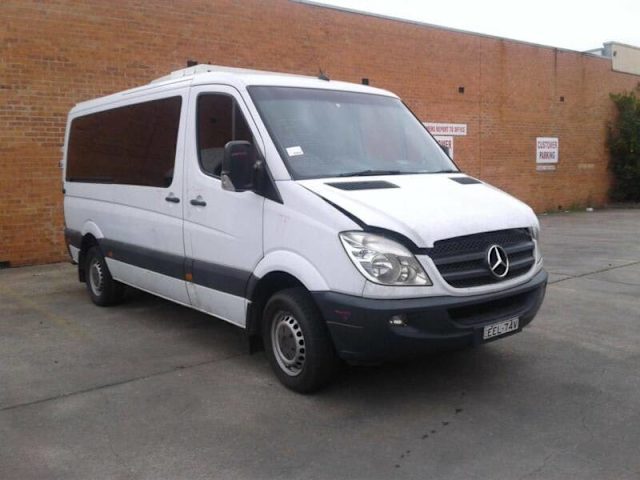 WRECKING 2009 MERCEDES SPRINTER 2.1 DIESEL TURBO AUTO (NMW07475) WHITE ...
