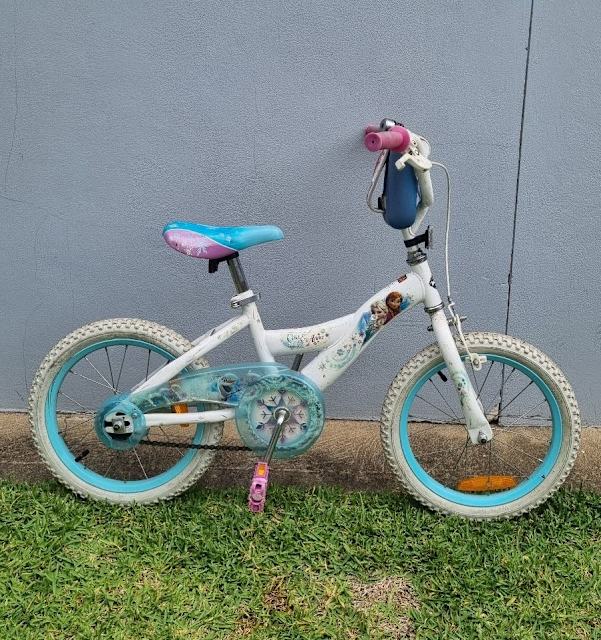 Frozen girls bike with training wheels - Kid's Bicycles in Milperra NSW ...