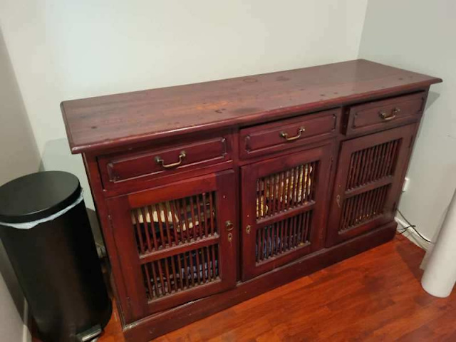 FREE Wooden Buffet side unit (Garage cleanout) - Buffets & Side Tables ...
