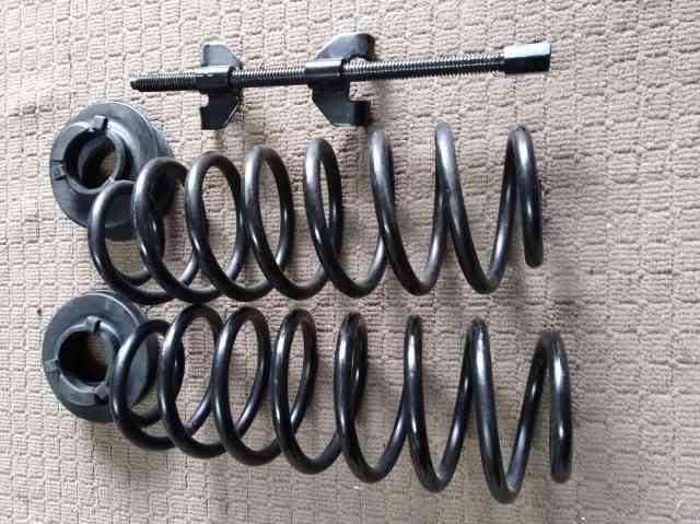 car suspension springs with free spring compression bar. | Brakes ...