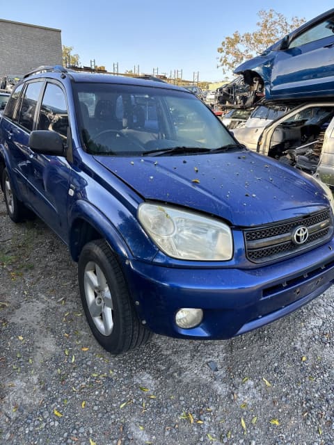 Toyota Rav 4 2004 wrecking for parts Newcastle | Wrecking | Gumtree ...