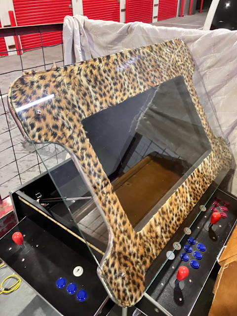 ARCADE Machine - 4700 Games - 27” Monitor & Tilt Screen - Other Video ...