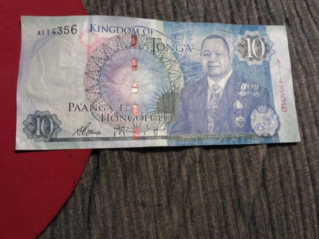 Coin / Note - Tonga - $10 Note - Circulated - Collectables in Eleebana ...