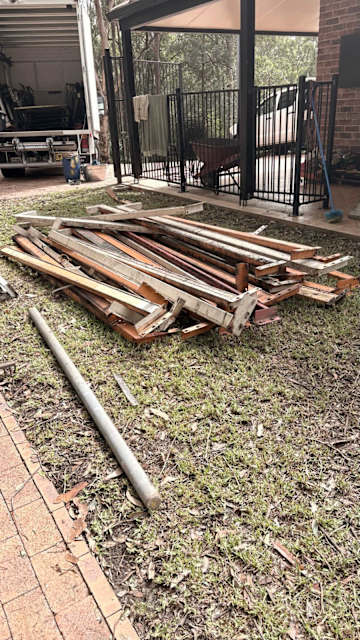 Free pallet racking - Miscellaneous Goods in Jewells NSW | Gumtree Australia