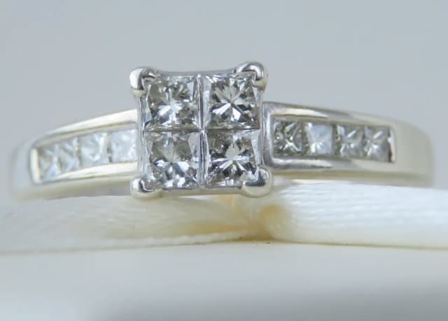 0.50ct natural engagement diamond ring in 9K White gold | Women's ...