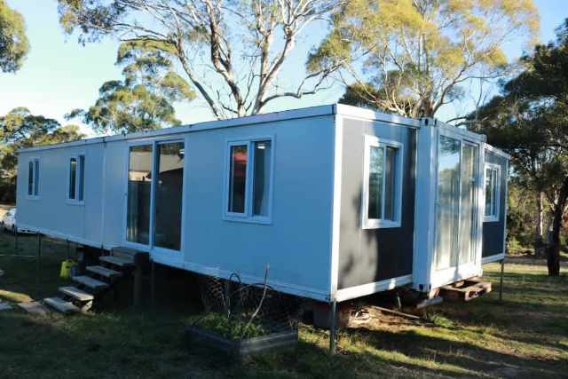 Portable expandable container home/ 40 footer/ on Semi Trailer base ...
