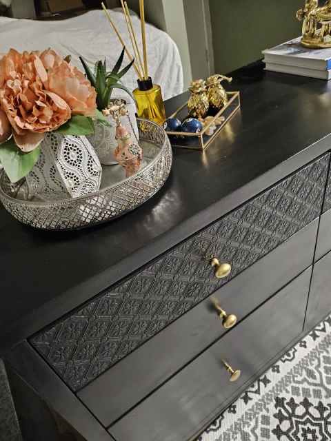 Hamptons style Chest of drawers/Sideboard/Dresser - Dressers & Drawers ...