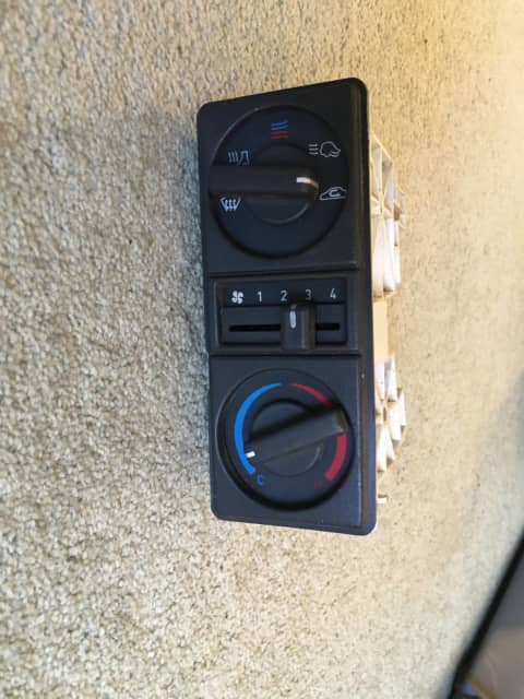 COMMODORE VR VS CLIMATE CONTROL MANUAL AIR CON HEATER | Auto Body parts ...