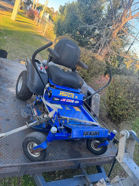 Dixon zero turn ride on 36 - Lawn Mowers in Annangrove NSW | Gumtree ...