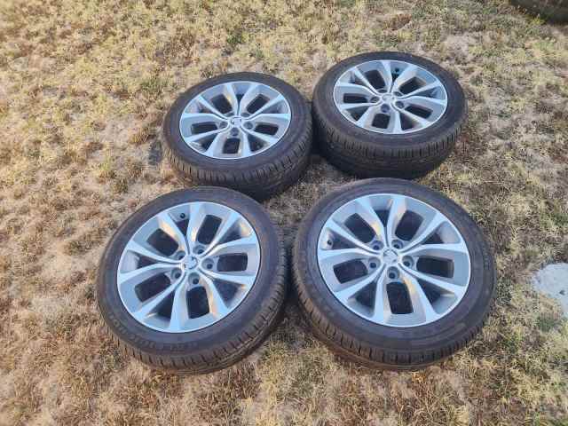 VF2 WHEELS AND TYRES OF HOLDEN CALAIS | Wheels, Tyres & Rims | Gumtree ...