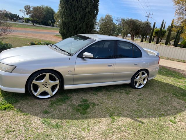 2005 Holden Commodore SV8 4 SP AUTOMATIC 4D SEDAN | Cars, Vans & Utes ...