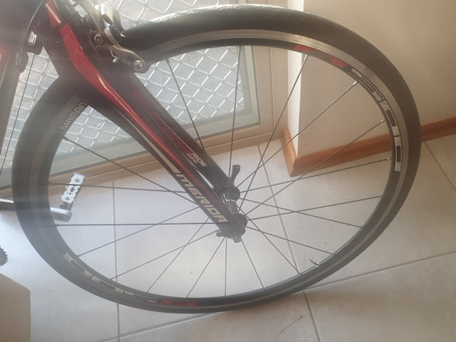 Merida bike frame & shimano tyres & new seat - Bicycle Parts and ...