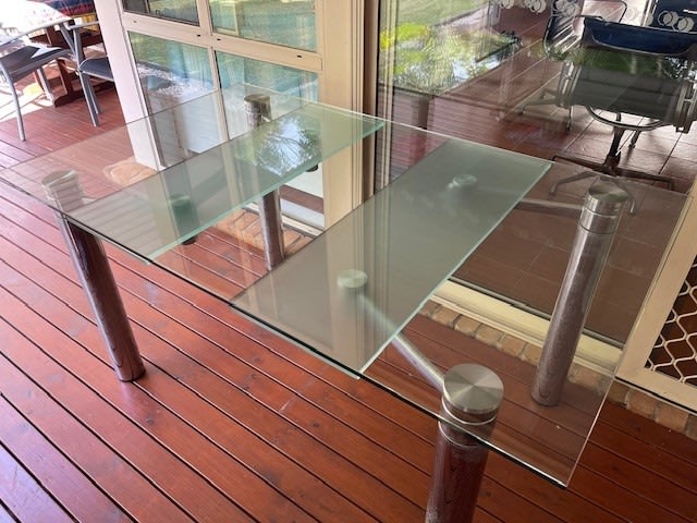 FREE: 2 Dining Room Tables, Office Desk and Side Returns - Dining ...