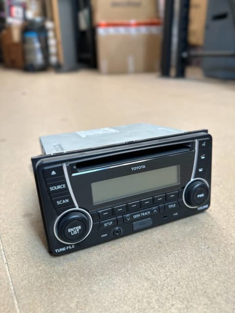 Genuine Toyota Factory head unit stereo double din radio cd player ...