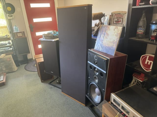 DCM Time frame TF-2000 flagship speakers | Speakers | Gumtree Australia ...
