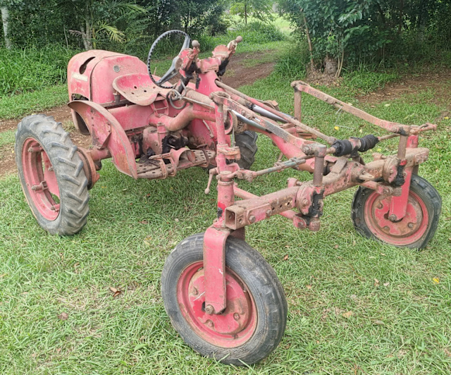 David Brown 2D Vintage Tractor | Farming Vehicles | Gumtree Australia ...
