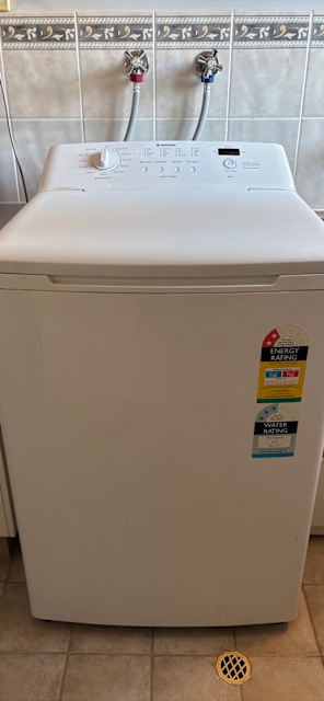 Washing machine - Washing Machines & Dryers in Moonta Bay SA | Gumtree ...
